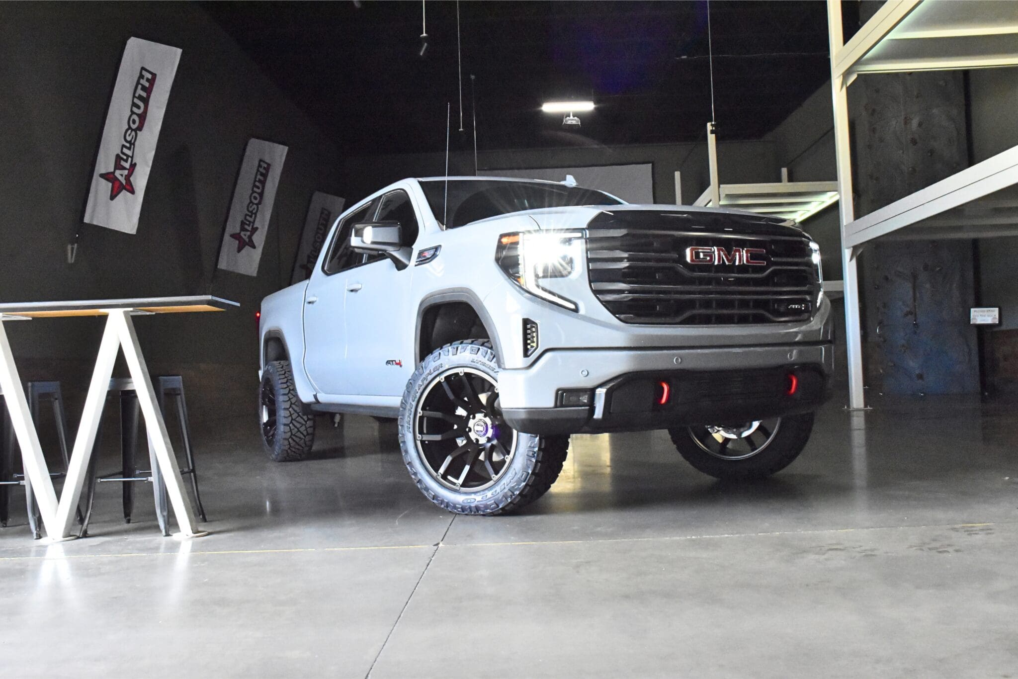 TW403C IMPACT | 2025 GMC AT4 - Torque Wheels